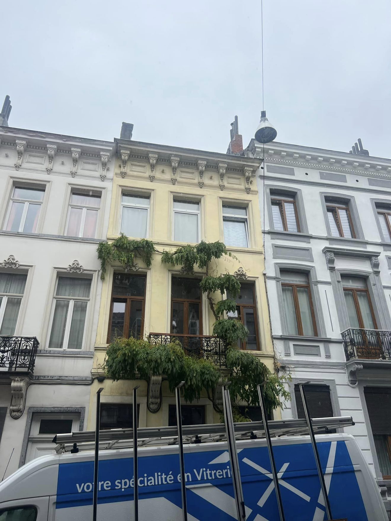 Schaerbeek: Châssis PVC Salamander • AluGlass Bruxelles